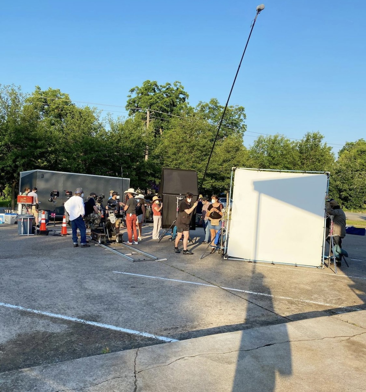Plus/Minus Begins Filming in Austin - Lili Reinhart Stars